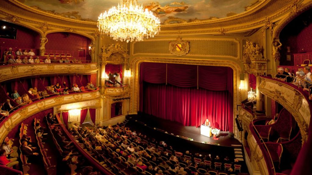 10 Fascinating Fun Facts About Theatre You Didn’T Know – BSHKST